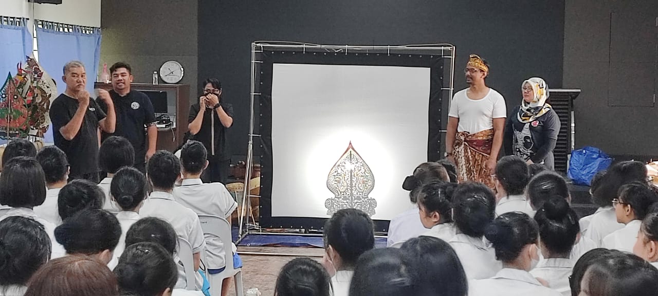 Wayang Kulit – Bin Hua Private